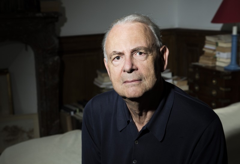 Encre Sympathique, un Modiano serein et au sommet de son art - Benzine ...