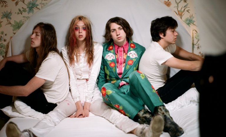 Un Starcrawler moins enthousiasmant pour son 2e album, Devour You ...