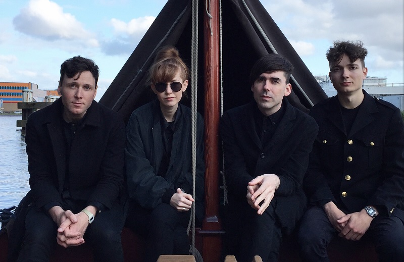 Rats on Rafts - Excerpts From Chapter 3… : le défi du 3e album ...