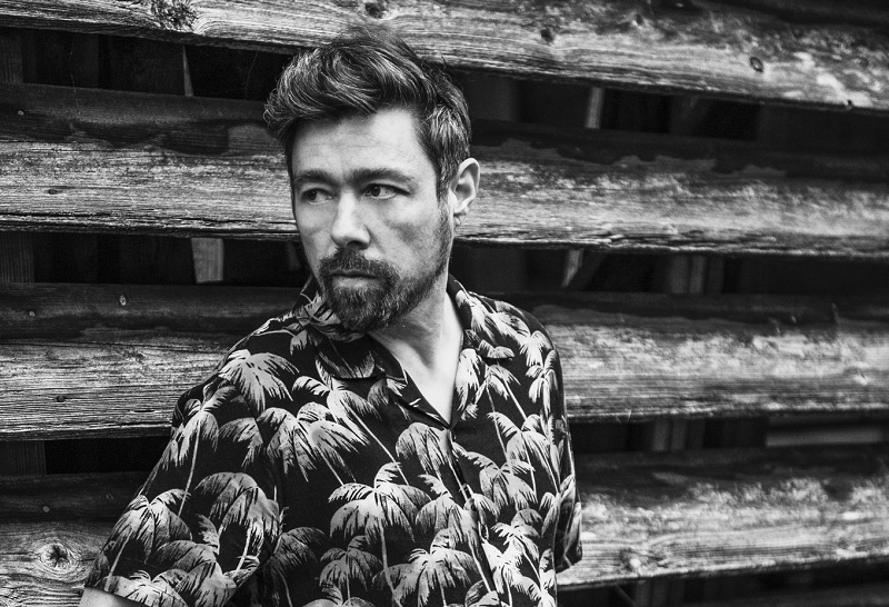 "Burns on the Wire" : H-Burns célèbre sa fidélité à Leonard Cohen ...