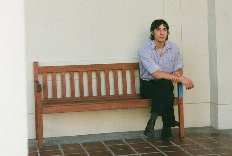 Sam Burton - Dear Departed : 10 folk songs aux accents éternels ...