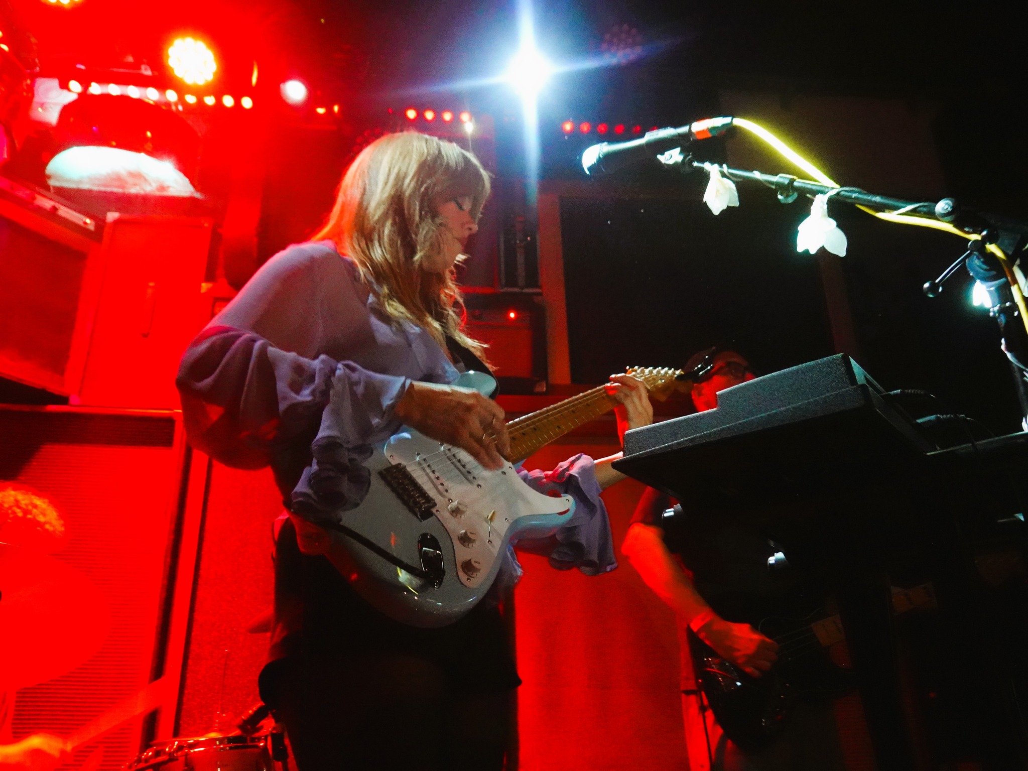 [Live Review] Ruth Radelet et KNDNS au Supersonic Records : la belle et ...