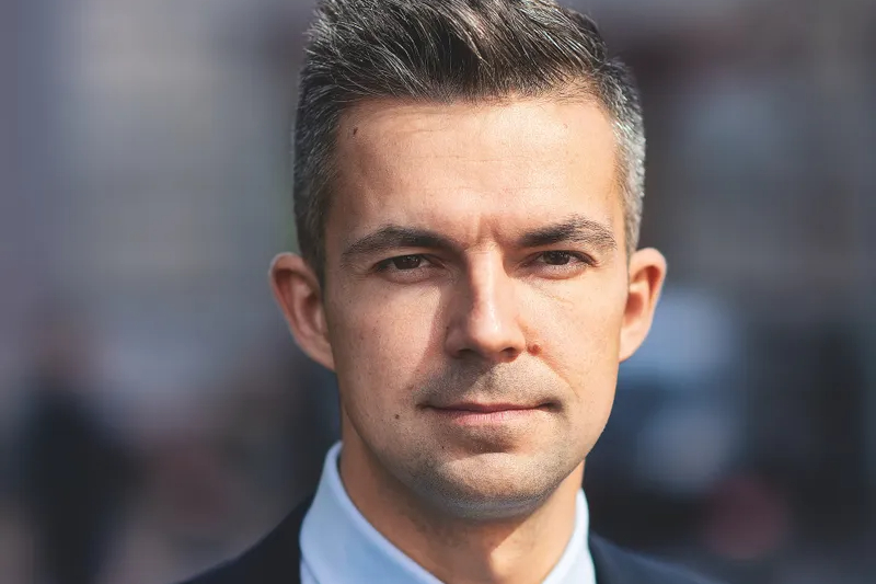 "Retour à Ostrog" de Sacha Filipenko : un satire grinçante de la Russie ...